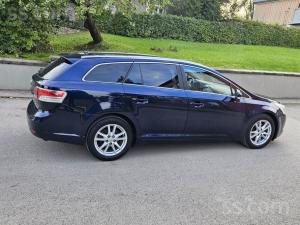 Blue Toyota Avensis 2011 in Jekabpils, with an engine capacity of 2.20 L and mileage of 271 thousand km for 4990 €, photo 7 on AUTOMOTO.COM.LV