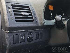 Blue Toyota Avensis 2011 in Jekabpils, with an engine capacity of 2.20 L and mileage of 271 thousand km for 4990 €, photo 15 on AUTOMOTO.COM.LV