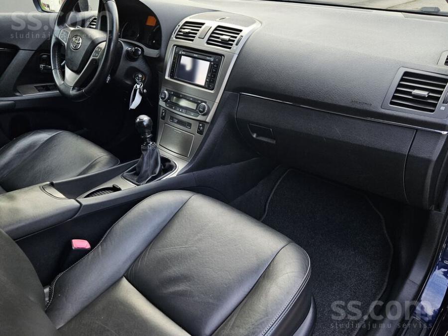 Blue Toyota Avensis 2011 in Jekabpils, with an engine capacity of 2.20 L and mileage of 271 thousand km for 4990 €, photo 21 on AUTOMOTO.COM.LV