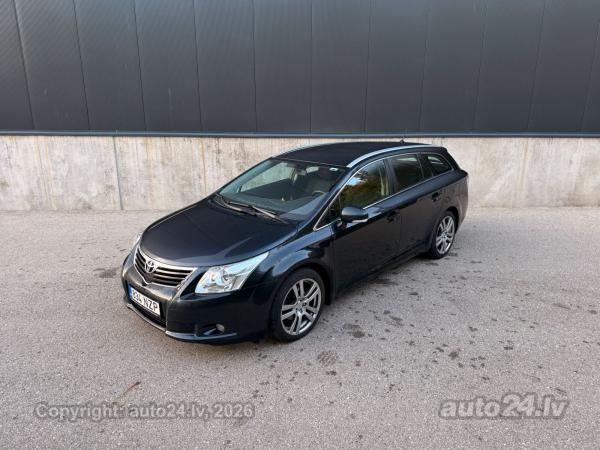 Toyota Avensis 2011 Tallina vietnē Zils Toyota Avensis 2011 Tallina, ar dzinēja tilpumu 2.00 L un nobraukumu 312 tūkst. km par 4450 €, foto 1 vietnē AUTOMOTO.COM.LV