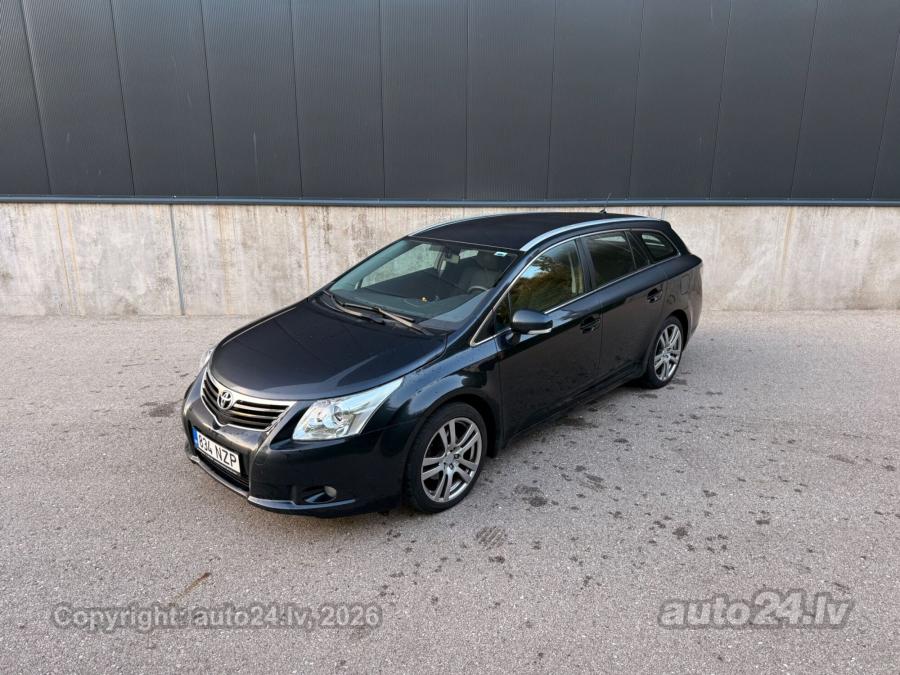 Zils Toyota Avensis 2011 Tallina, ar dzinēja tilpumu 2.00 L un nobraukumu 312 tūkst. km par 4450 €, foto 1 vietnē AUTOMOTO.COM.LV