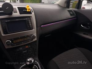 Zils Toyota Avensis 2011 Tallina, ar dzinēja tilpumu 2.00 L un nobraukumu 312 tūkst. km par 4450 €, foto 11 vietnē AUTOMOTO.COM.LV