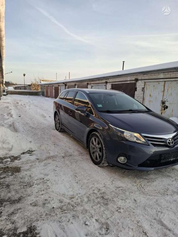 Zils Toyota Avensis 2012 Kauņa, ar dzinēja tilpumu 2.23 L un nobraukumu 350 tūkst. km par 4300 €, foto 1 vietnē AUTOMOTO.COM.LV