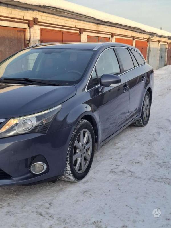 Zils Toyota Avensis 2012 Kauņa, ar dzinēja tilpumu 2.23 L un nobraukumu 350 tūkst. km par 4300 €, foto 7 vietnē AUTOMOTO.COM.LV