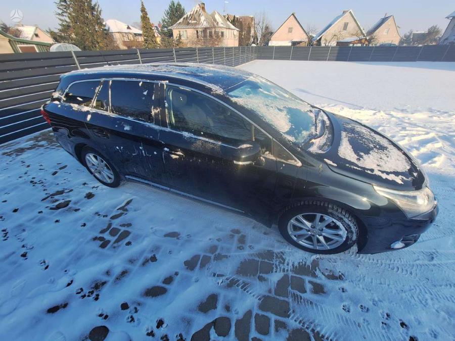 Zils Toyota Avensis 2012 Marijampole, ar dzinēja tilpumu 1.80 L un nobraukumu 248 tūkst. km par 4100 €, foto 6 vietnē AUTOMOTO.COM.LV
