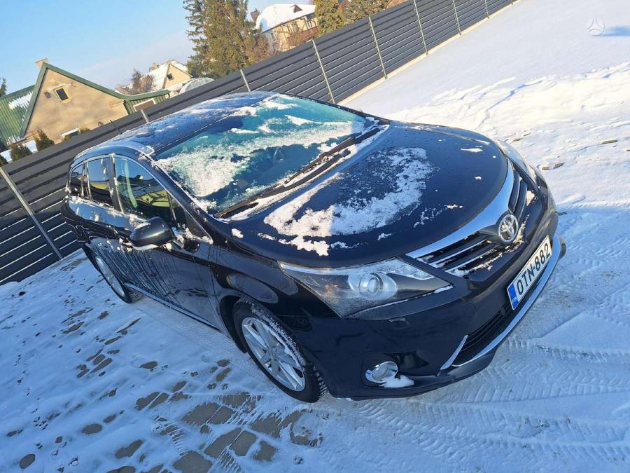 Zils Toyota Avensis 2012 Marijampole, ar dzinēja tilpumu 1.80 L un nobraukumu 248 tūkst. km par 4100 €, foto 7 vietnē AUTOMOTO.COM.LV