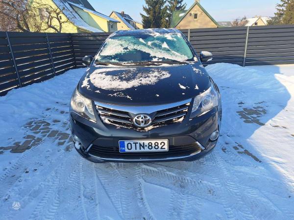 Zils Toyota Avensis 2012 Marijampole, ar dzinēja tilpumu 1.80 L un nobraukumu 248 tūkst. km par 4100 €, foto 8 vietnē AUTOMOTO.COM.LV