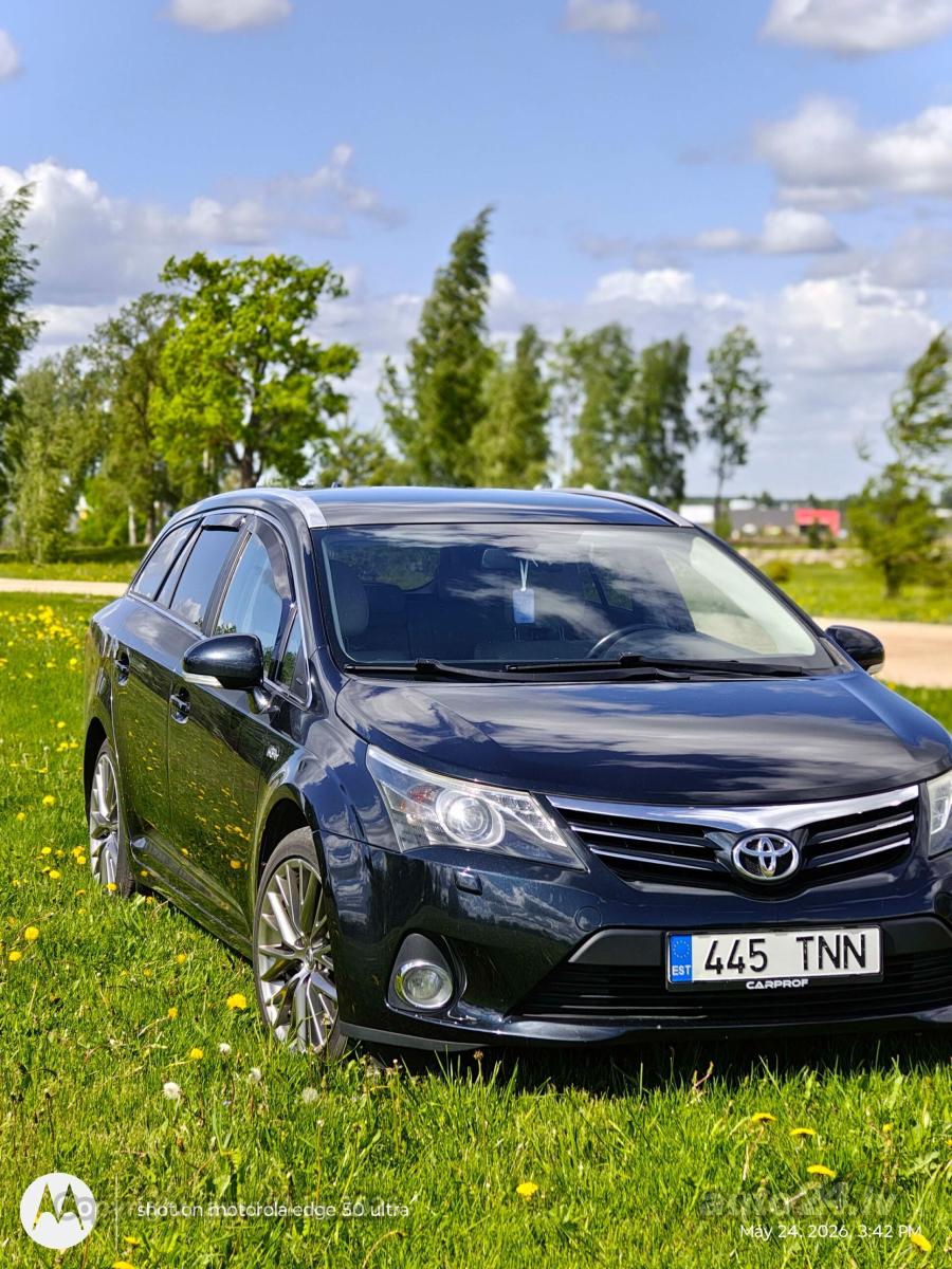 Zils Toyota Avensis 2012 Tallina, ar dzinēja tilpumu 2.20 L un nobraukumu 186 tūkst. km par 5500 €, foto 1 vietnē AUTOMOTO.COM.LV
