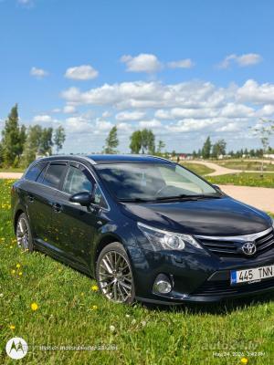 Zils Toyota Avensis 2012 Tallina, ar dzinēja tilpumu 2.20 L un nobraukumu 186 tūkst. km par 5500 €, foto 4 vietnē AUTOMOTO.COM.LV