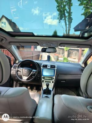 Zils Toyota Avensis 2012 Tallina, ar dzinēja tilpumu 2.20 L un nobraukumu 186 tūkst. km par 5500 €, foto 9 vietnē AUTOMOTO.COM.LV
