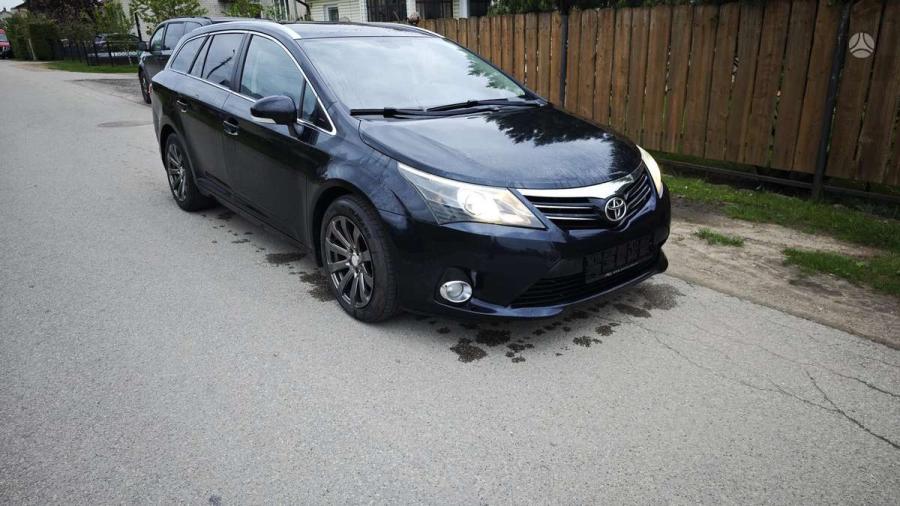 Zils Toyota Avensis 2012 Rokiškis, ar dzinēja tilpumu 2.23 L un nobraukumu 323 tūkst. km par 5999 €, foto 1 vietnē AUTOMOTO.COM.LV