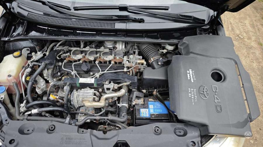 Zils Toyota Avensis 2012 Rokiškis, ar dzinēja tilpumu 2.23 L un nobraukumu 323 tūkst. km par 5999 €, foto 8 vietnē AUTOMOTO.COM.LV