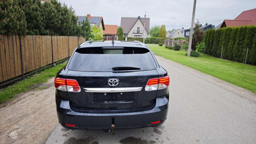 Zils Toyota Avensis 2012 Rokiškis, ar dzinēja tilpumu 2.23 L un nobraukumu 323 tūkst. km par 5999 €, foto 13 vietnē AUTOMOTO.COM.LV