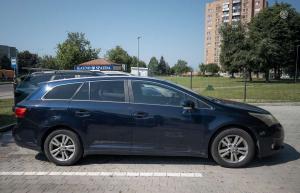 Blue Toyota Avensis 2012 in Kaunas, with an engine capacity of 2.00 L and mileage of 290 thousand km for 2000 €, photo 3 on AUTOMOTO.COM.LV