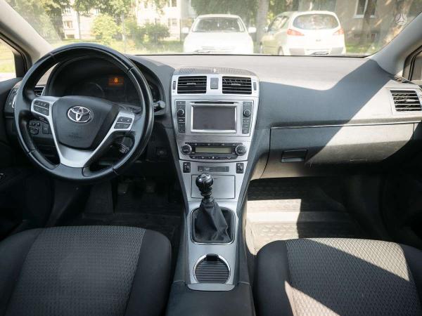 Blue Toyota Avensis 2012 in Kaunas, with an engine capacity of 2.00 L and mileage of 290 thousand km for 2000 €, photo 6 on AUTOMOTO.COM.LV