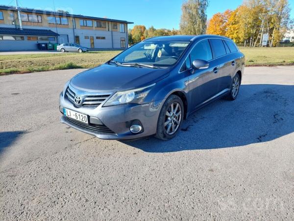Blue Toyota Avensis 2012 in Saldus, with an engine capacity of 2.00 L and mileage of 341 thousand km for 4050 €, photo 1 on AUTOMOTO.COM.LV