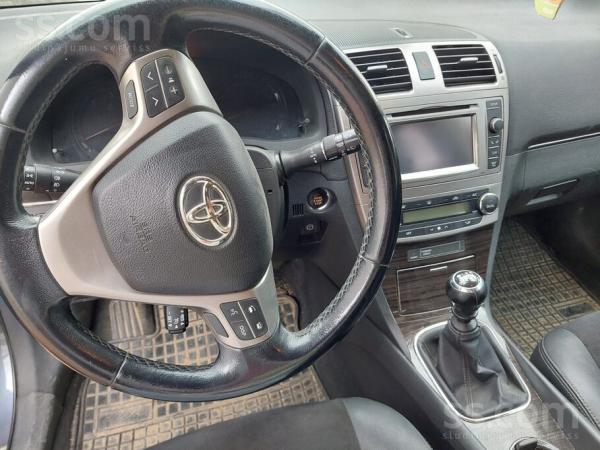 Zils Toyota Avensis 2012 Saldus, ar dzinēja tilpumu 2.00 L un nobraukumu 341 tūkst. km par 4050 €, foto 3 vietnē AUTOMOTO.COM.LV