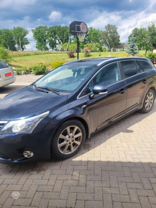 Zils Toyota Avensis 2012 Jurbarkas, ar dzinēja tilpumu 2.23 L un nobraukumu 302 tūkst. km par 5100 €, foto 4 vietnē AUTOMOTO.COM.LV