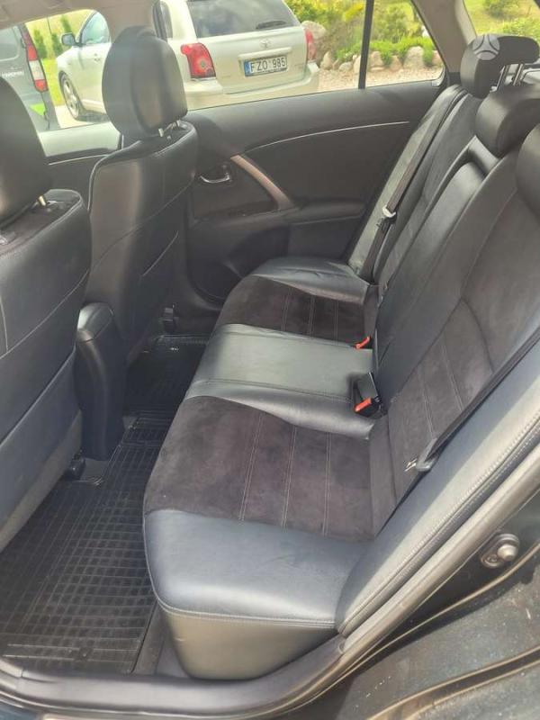 Zils Toyota Avensis 2012 Jurbarkas, ar dzinēja tilpumu 2.23 L un nobraukumu 302 tūkst. km par 5100 €, foto 9 vietnē AUTOMOTO.COM.LV