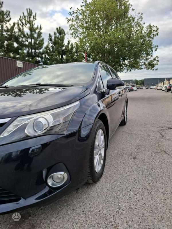 Toyota Avensis 2012 Kauņa vietnē Zils Toyota Avensis 2012 Kauņa, ar dzinēja tilpumu 2.00 L un nobraukumu 290 tūkst. km par 4300 €, foto 3 vietnē AUTOMOTO.COM.LV
