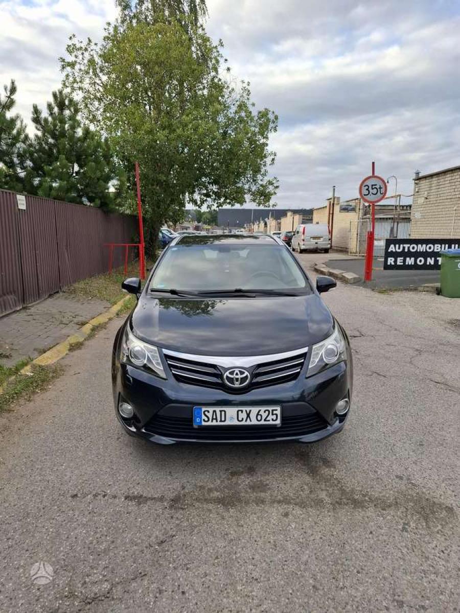 Синий Тойота Авенсис 2012 в Каунас, объемом двигателя 2.00 л и пробегом 290 тыс. км за 4300 €, фото 5 на AUTOMOTO.COM.LV
