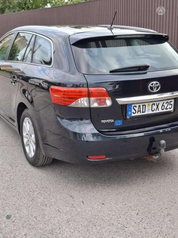 Toyota Avensis 2012 Kauņa vietnē Zils Toyota Avensis 2012 Kauņa, ar dzinēja tilpumu 2.00 L un nobraukumu 290 tūkst. km par 4300 €, foto 8 vietnē AUTOMOTO.COM.LV