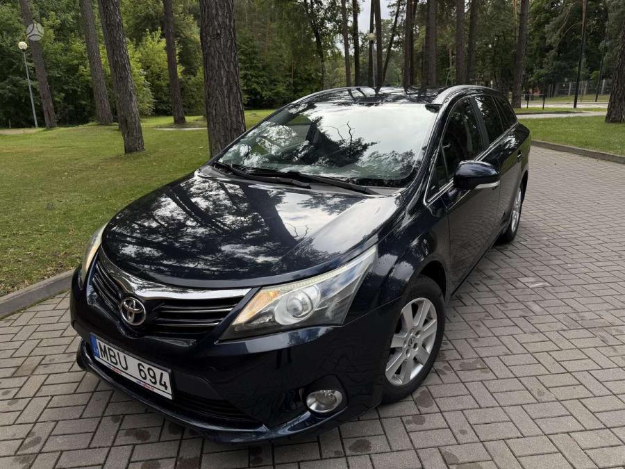 Blue Toyota Avensis 2012 in Alytus, with an engine capacity of 2.00 L and mileage of 298 thousand km for 4850 €, photo 13 on AUTOMOTO.COM.LV