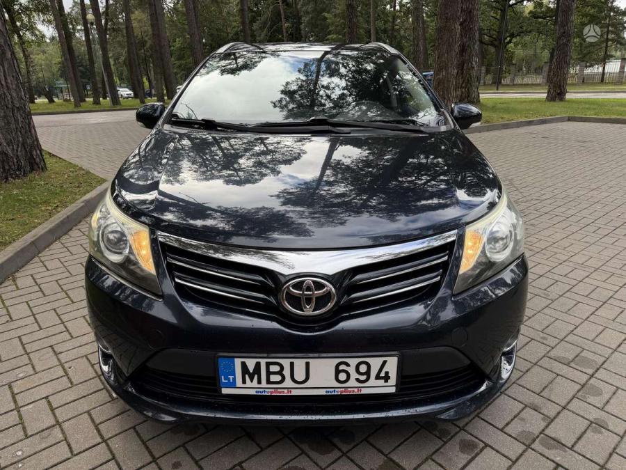 Blue Toyota Avensis 2012 in Alytus, with an engine capacity of 2.00 L and mileage of 298 thousand km for 4850 €, photo 14 on AUTOMOTO.COM.LV