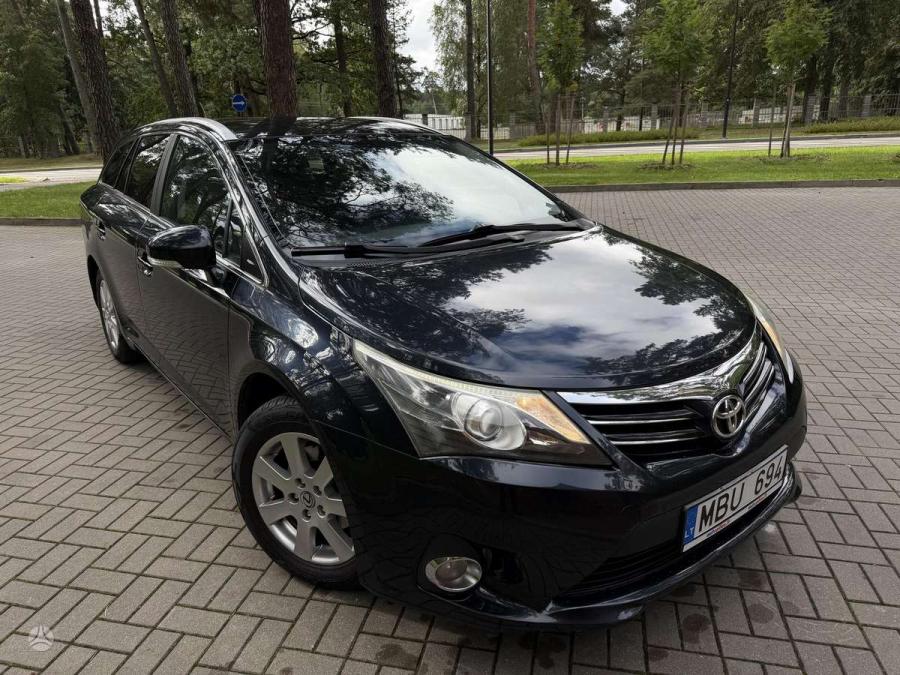 Blue Toyota Avensis 2012 in Alytus, with an engine capacity of 2.00 L and mileage of 298 thousand km for 4850 €, photo 15 on AUTOMOTO.COM.LV