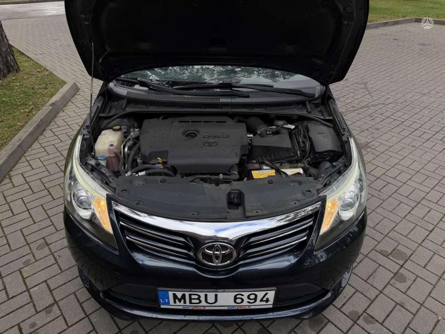 Blue Toyota Avensis 2012 in Alytus, with an engine capacity of 2.00 L and mileage of 298 thousand km for 4850 €, photo 25 on AUTOMOTO.COM.LV