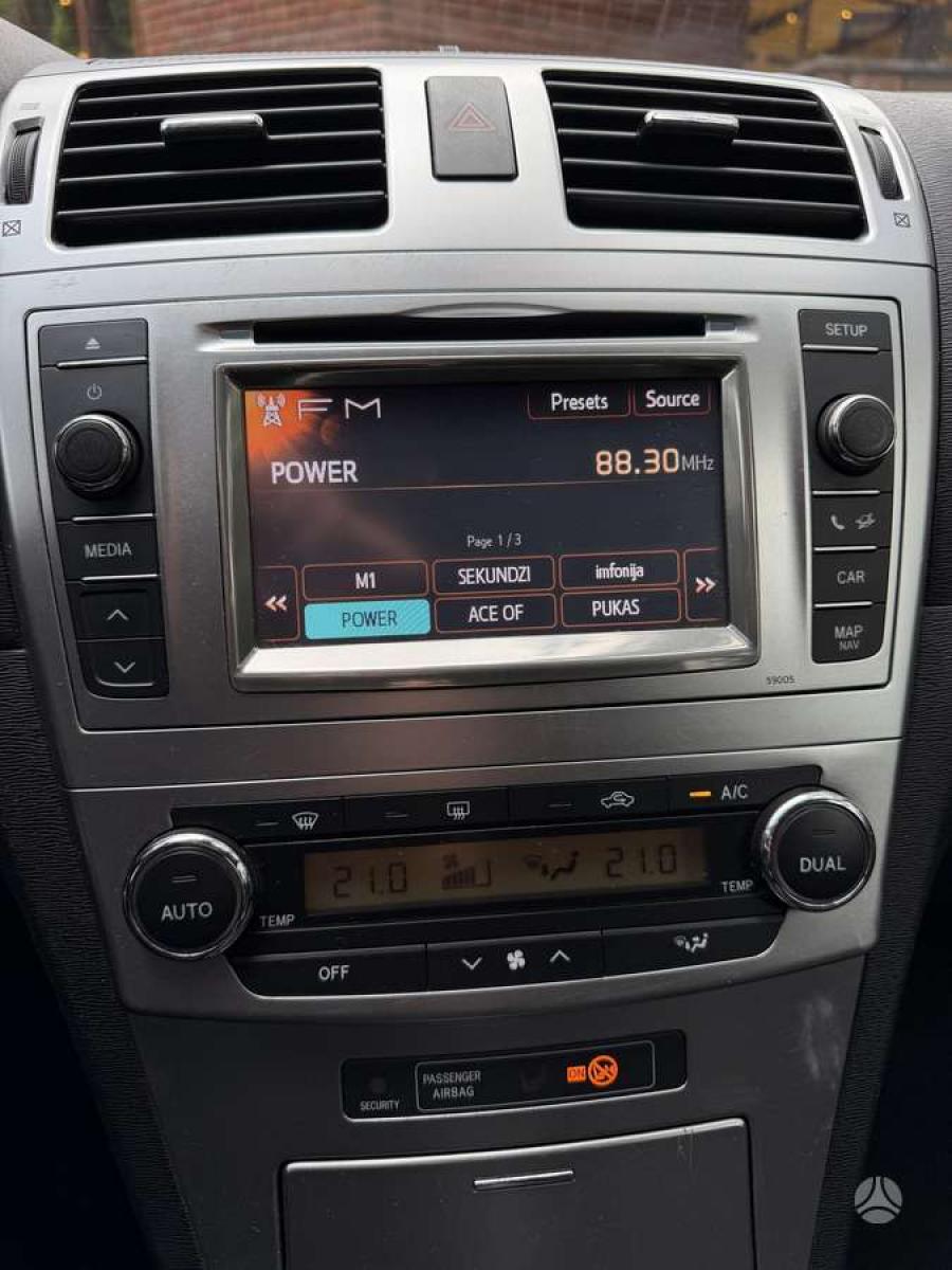 Blue Toyota Avensis 2012 in Alytus, with an engine capacity of 2.00 L and mileage of 298 thousand km for 4850 €, photo 42 on AUTOMOTO.COM.LV