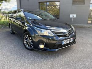 Blue Toyota Avensis 2012 in Ukmerge, with an engine capacity of 2.00 L and mileage of 256 thousand km for 5300 €, photo 8 on AUTOMOTO.COM.LV