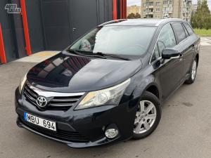 Zils Toyota Avensis 2012 Alīta, ar dzinēja tilpumu 2.00 L un nobraukumu 298 tūkst. km par 5300 €, foto  vietnē AUTOMOTO.COM.LV