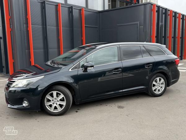 Zils Toyota Avensis 2012 Alīta, ar dzinēja tilpumu 2.00 L un nobraukumu 298 tūkst. km par 5300 €, foto 5 vietnē AUTOMOTO.COM.LV