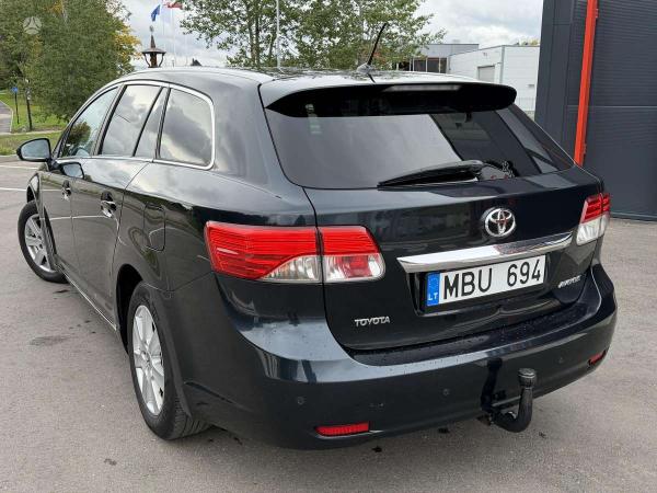 Zils Toyota Avensis 2012 Alīta, ar dzinēja tilpumu 2.00 L un nobraukumu 298 tūkst. km par 5300 €, foto 7 vietnē AUTOMOTO.COM.LV