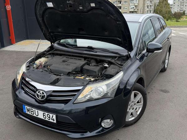 Zils Toyota Avensis 2012 Alīta, ar dzinēja tilpumu 2.00 L un nobraukumu 298 tūkst. km par 5300 €, foto 9 vietnē AUTOMOTO.COM.LV