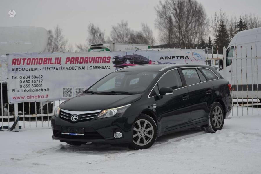 Blue Toyota Avensis 2013 in Marijampole, with an engine capacity of 2.23 L and mileage of 225 thousand km for 5950 €, photo 1 on AUTOMOTO.COM.LV