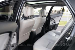 Blue Toyota Avensis 2014 in Tallinn, with an engine capacity of 2.20 L and mileage of 253 thousand km for 7999 €, photo 13 on AUTOMOTO.COM.LV