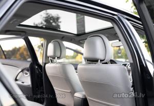 Blue Toyota Avensis 2014 in Tallinn, with an engine capacity of 2.20 L and mileage of 253 thousand km for 7999 €, photo 17 on AUTOMOTO.COM.LV