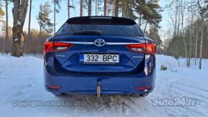Blue Toyota Avensis 2015 in Tallinn, with an engine capacity of 1.80 L and mileage of 287 thousand km for 7490 €, photo 4 on AUTOMOTO.COM.LV