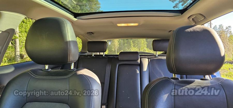 Blue Toyota Avensis 2015 in Tallinn, with an engine capacity of 2.00 L and mileage of 167 thousand km for 12390 €, photo 3 on AUTOMOTO.COM.LV