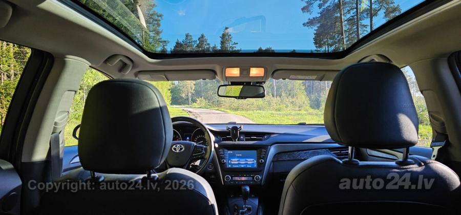 Blue Toyota Avensis 2015 in Tallinn, with an engine capacity of 2.00 L and mileage of 167 thousand km for 12390 €, photo 4 on AUTOMOTO.COM.LV