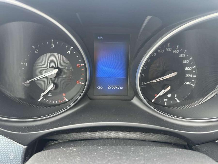 Blue Toyota Avensis 2015 in Alytus, with an engine capacity of 1.60 L and mileage of 276 thousand km for 7700 €, photo 13 on AUTOMOTO.COM.LV