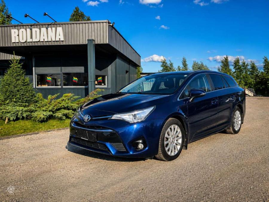 Zils Toyota Avensis 2015 Pakruojis, ar dzinēja tilpumu 2.00 L un nobraukumu 251 tūkst. km par 6900 €, foto 1 vietnē AUTOMOTO.COM.LV