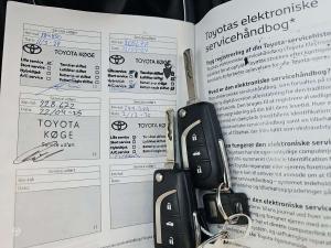 Zils Toyota Avensis 2015 Pakruojis, ar dzinēja tilpumu 2.00 L un nobraukumu 251 tūkst. km par 6900 €, foto 17 vietnē AUTOMOTO.COM.LV