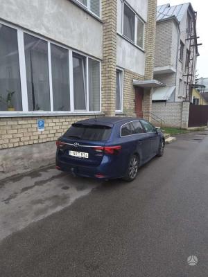 Синий Тойота Авенсис 2015 в Каунас, объемом двигателя 1.60 л и пробегом 300 тыс. км за 6000 €, фото 7 на AUTOMOTO.COM.LV