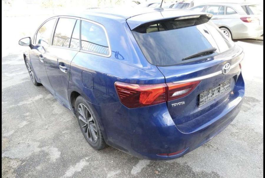 Zils Toyota Avensis 2016 Marijampole, ar dzinēja tilpumu 2.00 L un nobraukumu 280 tūkst. km par 5300 €, foto 5 vietnē AUTOMOTO.COM.LV