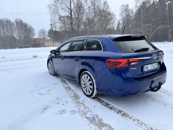 Zils Toyota Avensis 2016 Rīga, ar dzinēja tilpumu 1.60 L un nobraukumu 170 tūkst. km par 8700 €, foto 5 vietnē AUTOMOTO.COM.LV