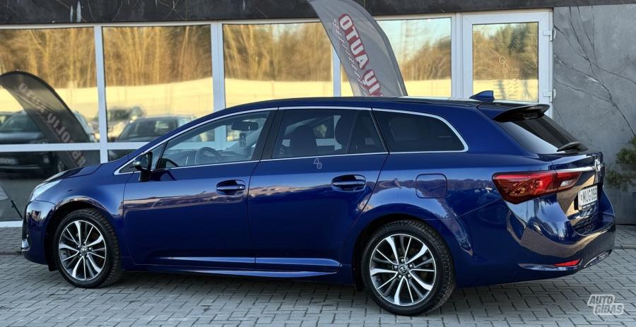 Blue Toyota Avensis 2016 in Radviliskis, with an engine capacity of 2.00 L and mileage of 224 thousand km for 10950 €, photo 9 on AUTOMOTO.COM.LV