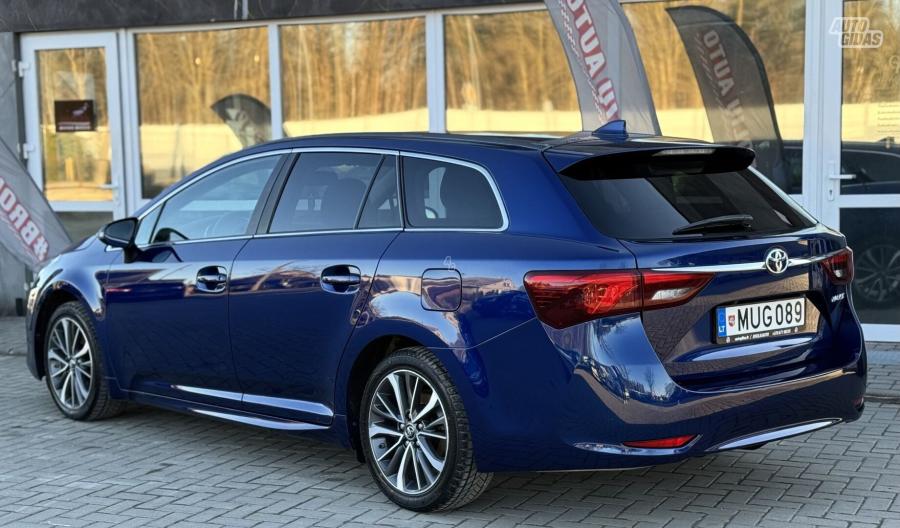 Blue Toyota Avensis 2016 in Radviliskis, with an engine capacity of 2.00 L and mileage of 224 thousand km for 10950 €, photo 11 on AUTOMOTO.COM.LV